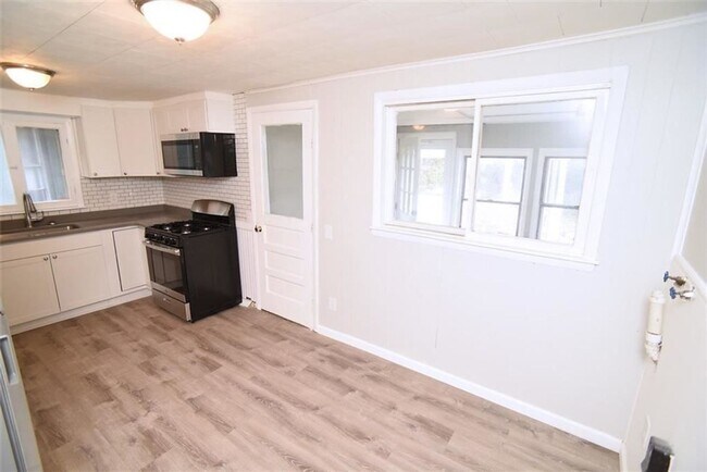 559 S Goodman St - House for Rent in Rochester, NY | ForRent.com