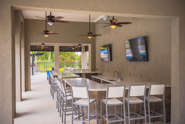 Park Rowe Apartments - Perkins Rowe For Rent in Baton Rouge, LA ...