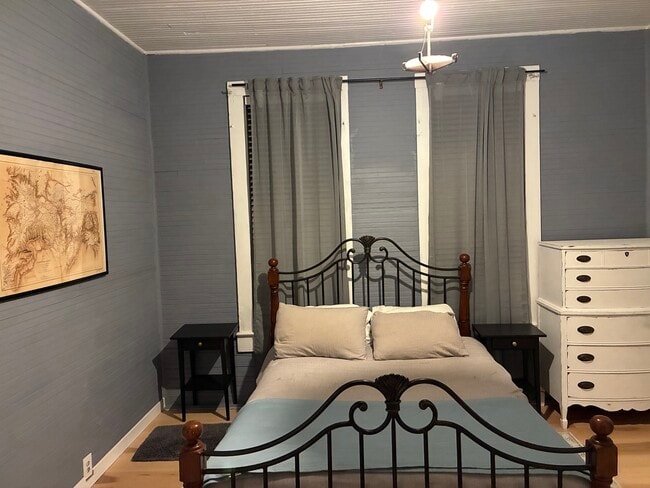 1512 E 18th Ave Off-Campus Housing, Tampa, FL