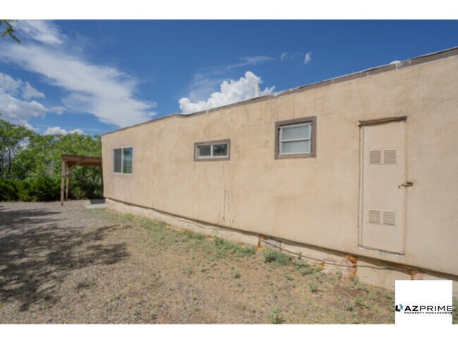 Discover Tranquility in this Charming Maye... House - House Rental in ...