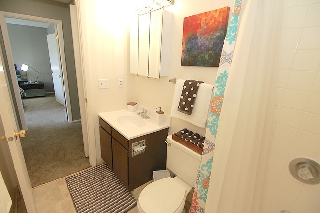 Abney Lake Apartments For Rent in Indianapolis, IN | ForRent.com