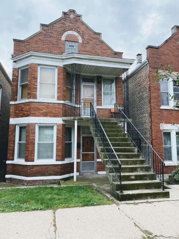 1633 W 37th Pl Apartment Unit 1 - Chicago, IL | ForRent.com