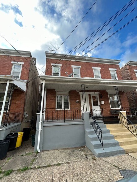 35 Dexter St - House for Rent in Trenton, NJ | ForRent.com
