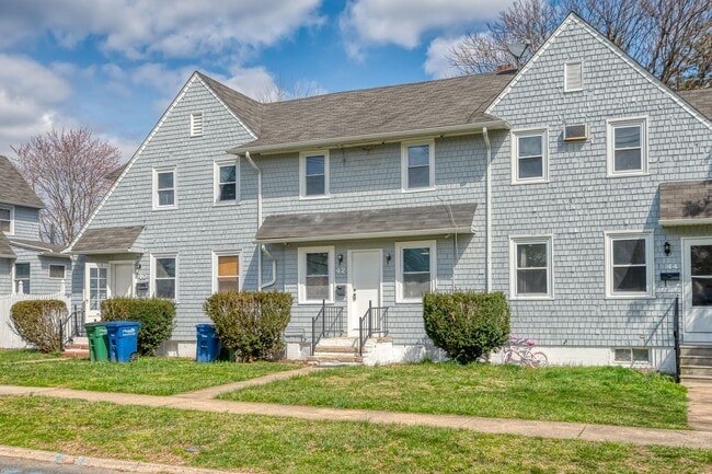 2 Bedroom, 1 Bathroom Townhome Unit in Aberdeen, MD - Townhome Rental ...