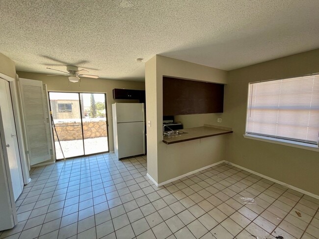 Marsh McCall 11612 Unidad D - El Paso, TX | ForRent.com