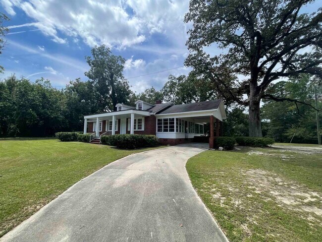 2805 US-441 - House Rental in Rentz, GA | ForRent.com