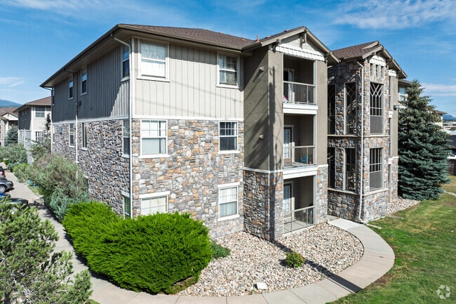 Shadow Mountain Off-Campus Housing, Colorado Springs, CO