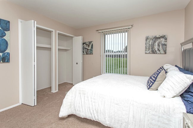 Clinton Place Apartments For Rent in Clinton Township, MI | ForRent.com