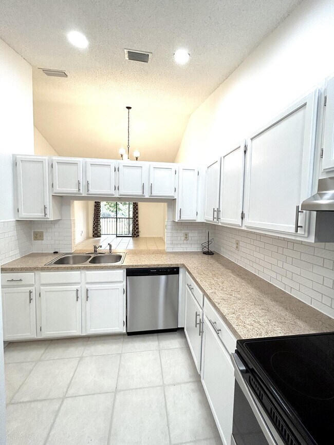 2320 Old Germantown Rd Condo Unit 202 - Condo for Rent in Delray Beach ...