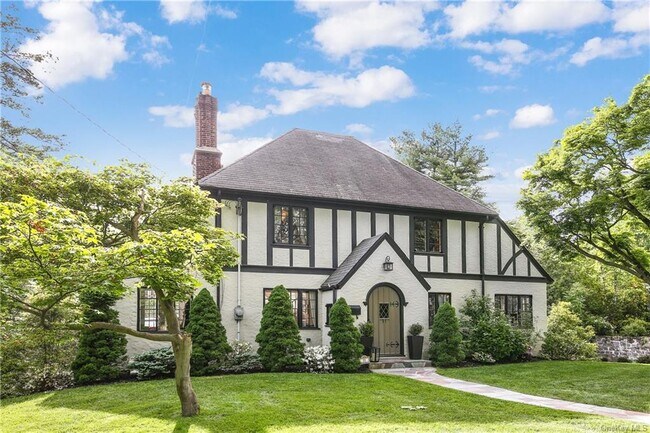 31 Oxford Rd - House Rental in White Plains, NY | ForRent.com