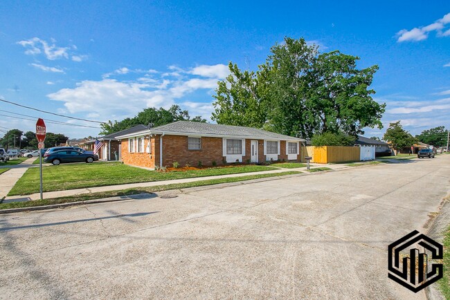Newly Updated 3 Bed/ 2 Bathroom House - House Rental in Metairie, LA ...