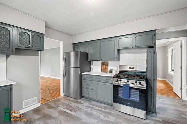 3 Bedroom Home **Half Off October's Rent w... - House Rental in ...