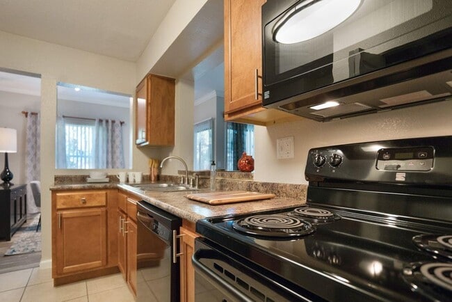 The Avenues Apartments For Rent in Jacksonville, FL | ForRent.com