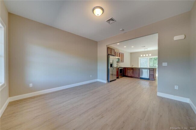 37 Hunters Ln Unit 19 - Condo for Rent in Southington, CT | ForRent.com