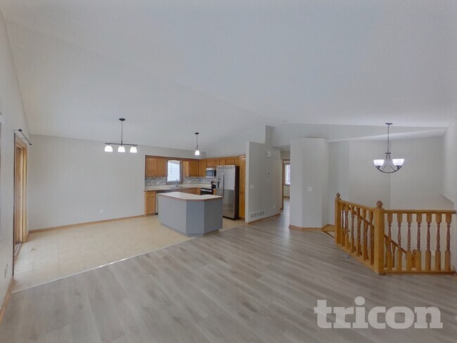 14885 Crandall Ave. Off-Campus Housing, Rosemount, MN