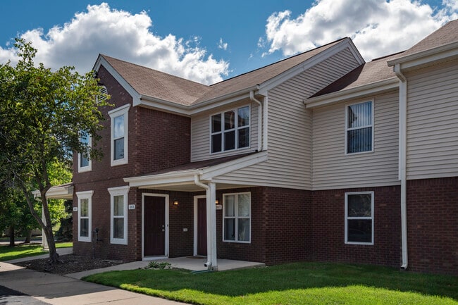 Clinton Place Apartments For Rent in Clinton Township, MI | ForRent.com