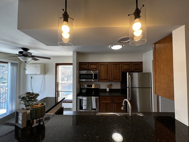 High Point Commons Apartments - Madison, WI | ForRent.com