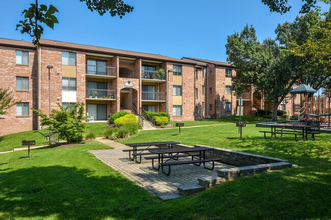 The Flats at Columbia Pike Apartments For Rent in Silver Spring, MD ...