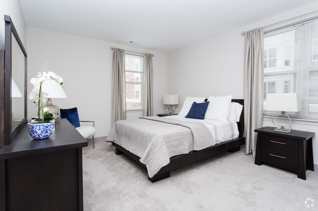 Northeastern University | Off-Campus Housing Search