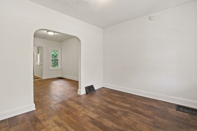 Coming Soon Spacious Four-bedroom located ... Rental - House Rental in ...