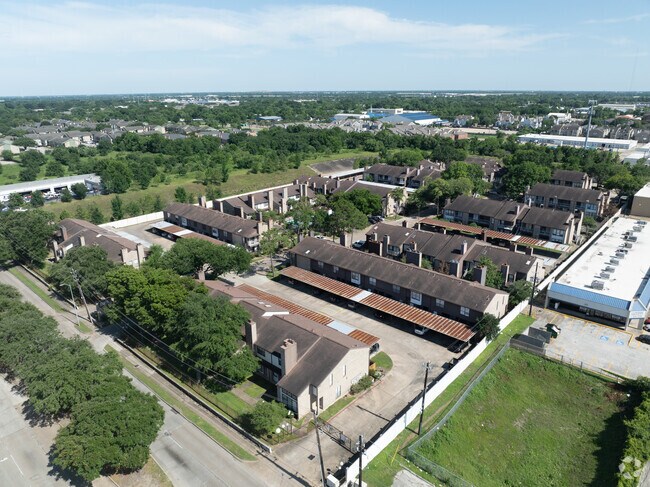 Fondren Crossing - Houston, TX | ForRent.com