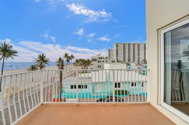 300 Oregon St Condo Unit 201 - Condo for Rent in Hollywood, FL ...