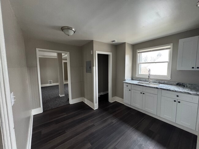 15 Washington St Unit 2 Off-Campus Housing, Mount Clemens, MI