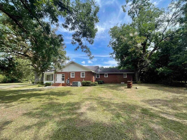 2805 US-441 - House Rental in Rentz, GA | ForRent.com