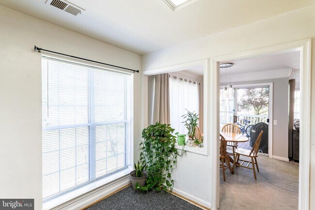 9244 Cardinal Forest Ln Apartment Unit 201 - Lorton, VA | ForRent.com