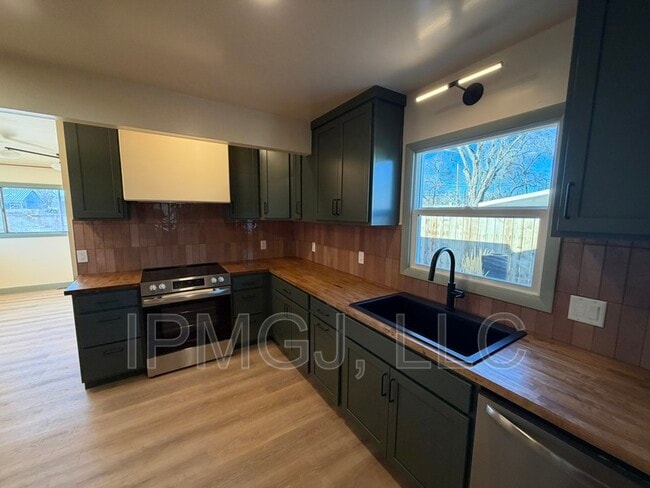 1535 N 20th St Off-Campus Housing, Grand Junction, CO