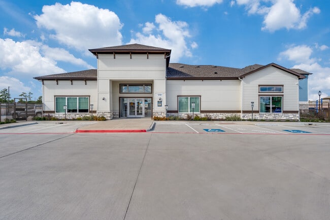 The Residences at Arbor Oaks Apartments - Houston, TX | ForRent.com