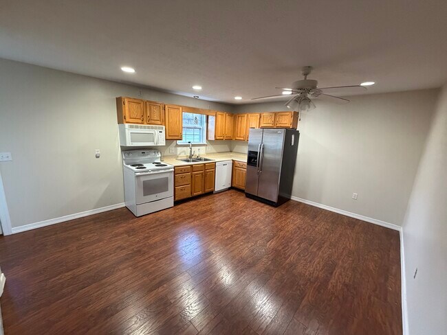 2902 Darlington Rd Unit 603 Off-Campus Housing, Beaver Falls, PA