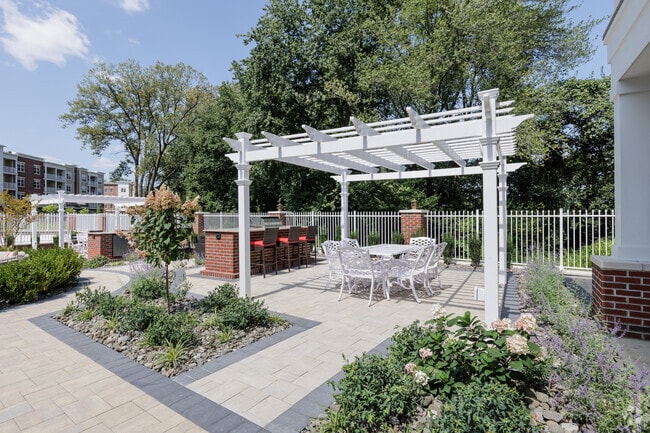 Soldier Hill Commons Apartments - Paramus, NJ | ForRent.com