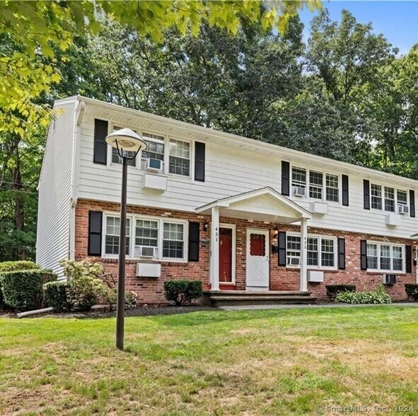 433 Robin Ct Unit 433 - Condo for Rent in Cheshire, CT | ForRent.com