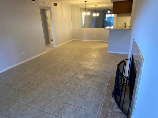 9700 Leawood Blvd Unit 8/801 - Condo for Rent in Houston, TX | ForRent.com