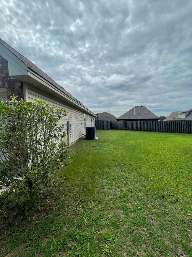 **3 bed 2 bath located in Park Lake ** Cal... - House Rental in ...