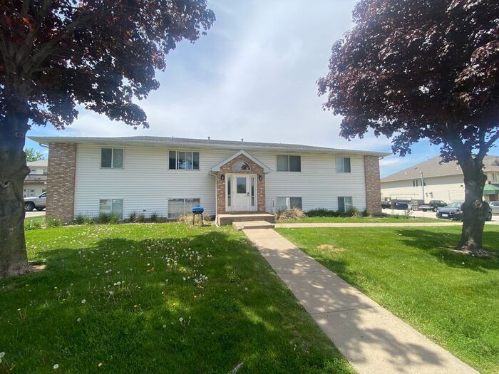 115 Sugar Creek Ln - House for Rent in North Liberty, IA | ForRent.com