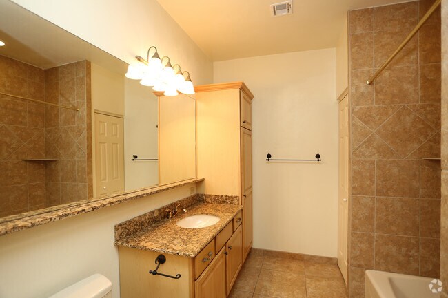 Springbrook Cercle Apartments - Oak Creek, WI | ForRent.com