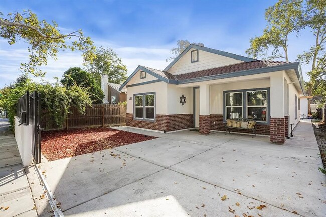 3764 7th Ave Rental For Rent in Sacramento, CA | ForRent.com