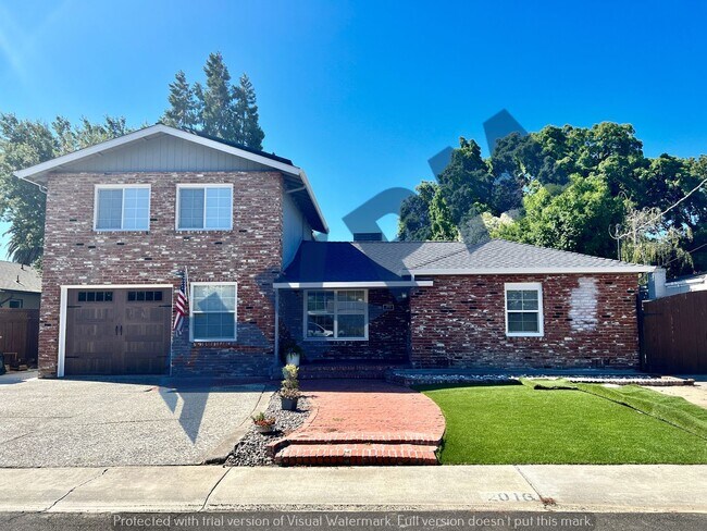 Rare Deep Water Access! 2-Story, 3-Bedroom... - House Rental in ...