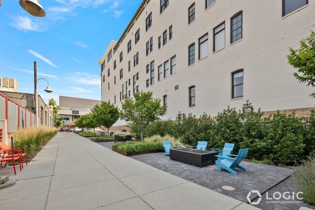 Beautiful Condo at Broadway Lofts! Unit 304 - Condo for Rent in Salt ...