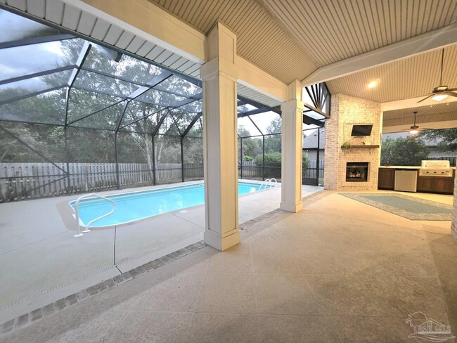 8171 Foxtail Loop Off-Campus Housing, Pensacola, FL