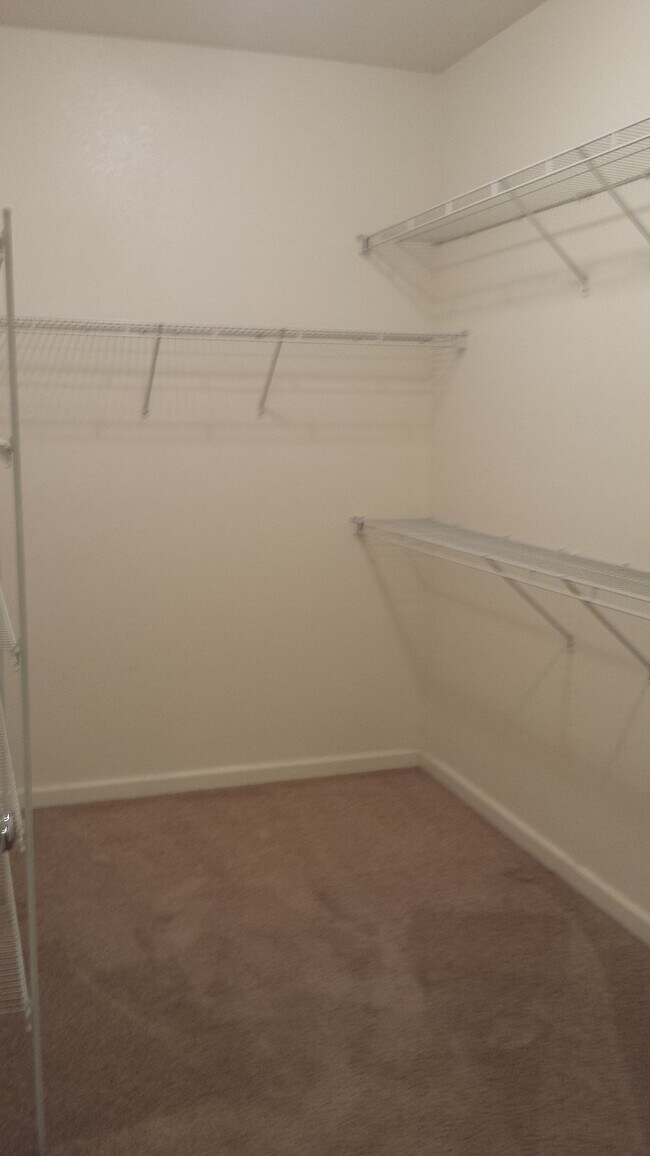 719 Rock Creek Ln - House Rental in Patterson, CA | ForRent.com