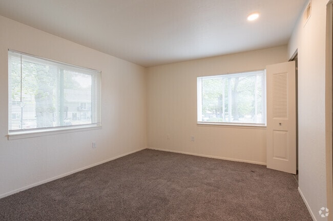 Alpine Slopes Apartments - Comstock Park, MI | ForRent.com