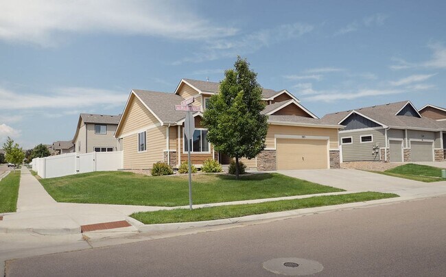 3 bedroom. 2.5 bath two story home in seve... - House Rental in ...