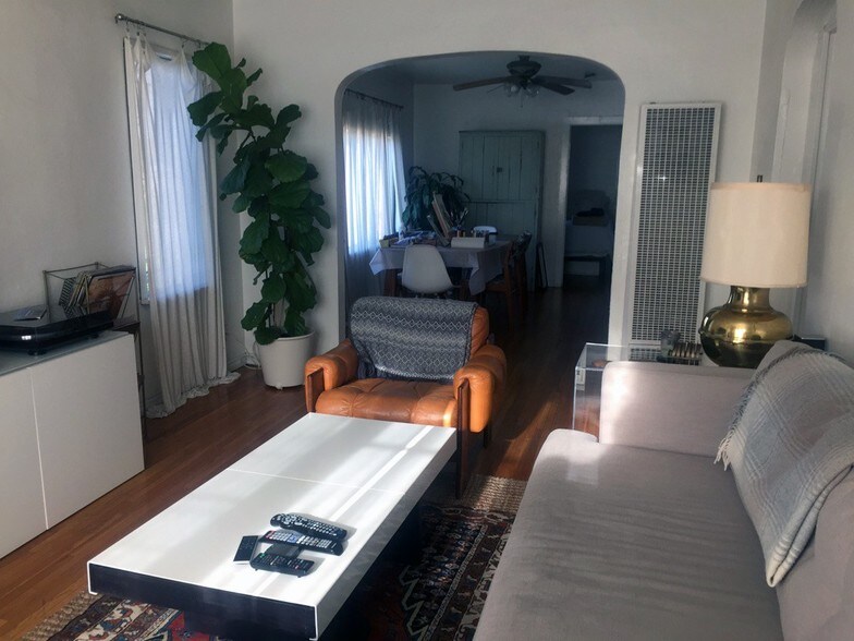 1453 Portia St Unit 1/2 - Apartment for Rent | Los Angeles, CA ...