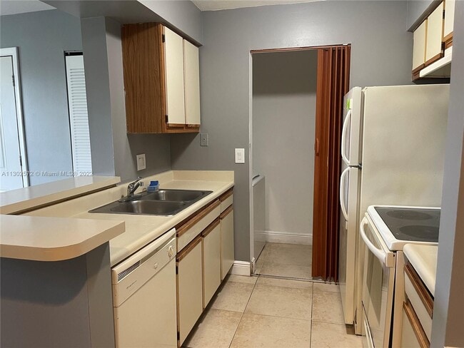 1247 SW 46th Ave Unit 1312 - Condo for Rent in Pompano Beach, FL ...