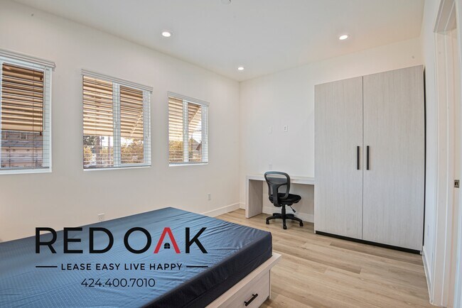 ~2 Months FREE~ Rejuvenated Three-Bedroom ... Unit 26 - Condo for Rent ...