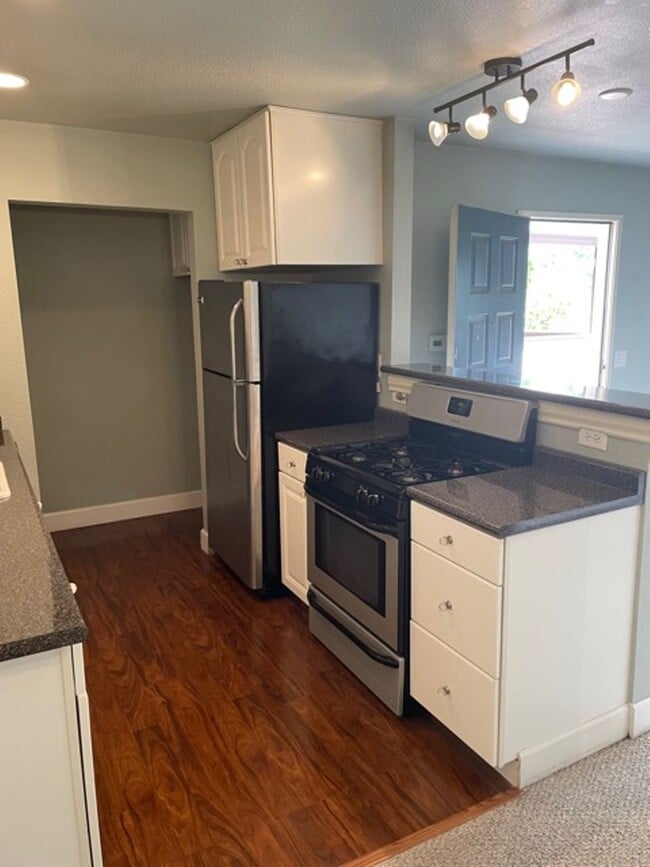 8201 Camino Colegio Unit 1 Off-Campus Housing, Rohnert Park, CA