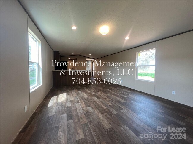 1158 Wagon Wheel Rd - House Rental in Hickory, NC | ForRent.com